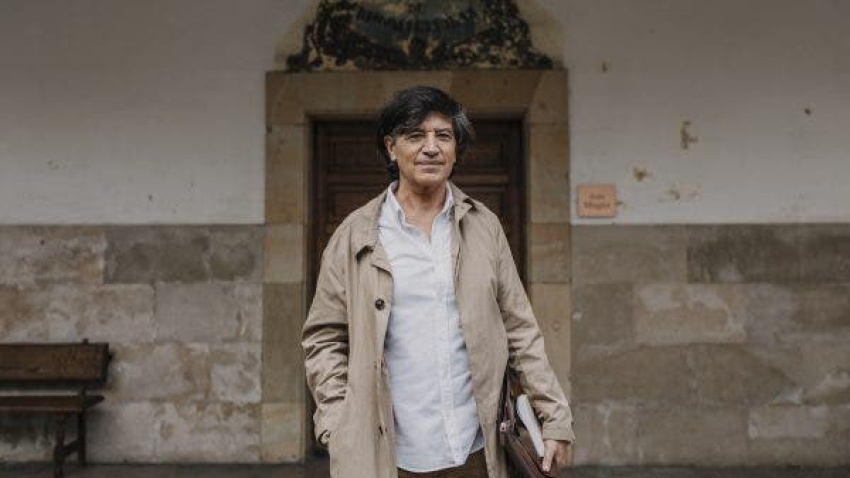 El científico Carlos López Otín: "Lo que comemos y las bacterias que ...