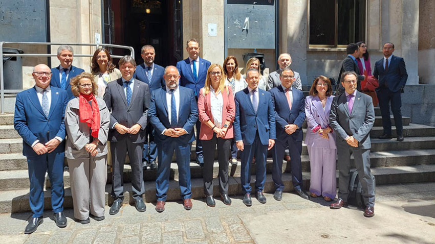 El rector de la UCLM, Julián Garde, elegido nuevo presidente de CRUE