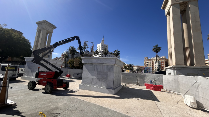 El Puerto de Málaga abre la puerta a la continuidad de las esculturas ...
