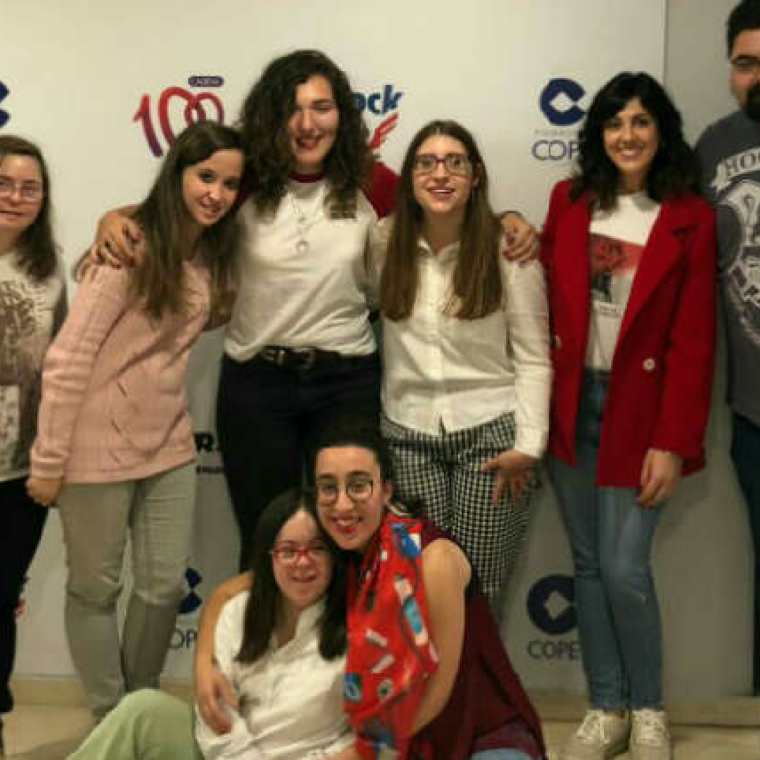 Sonia Alcón en 'Geniales COPE' : "El fútbol es la excusa para trabajar ...