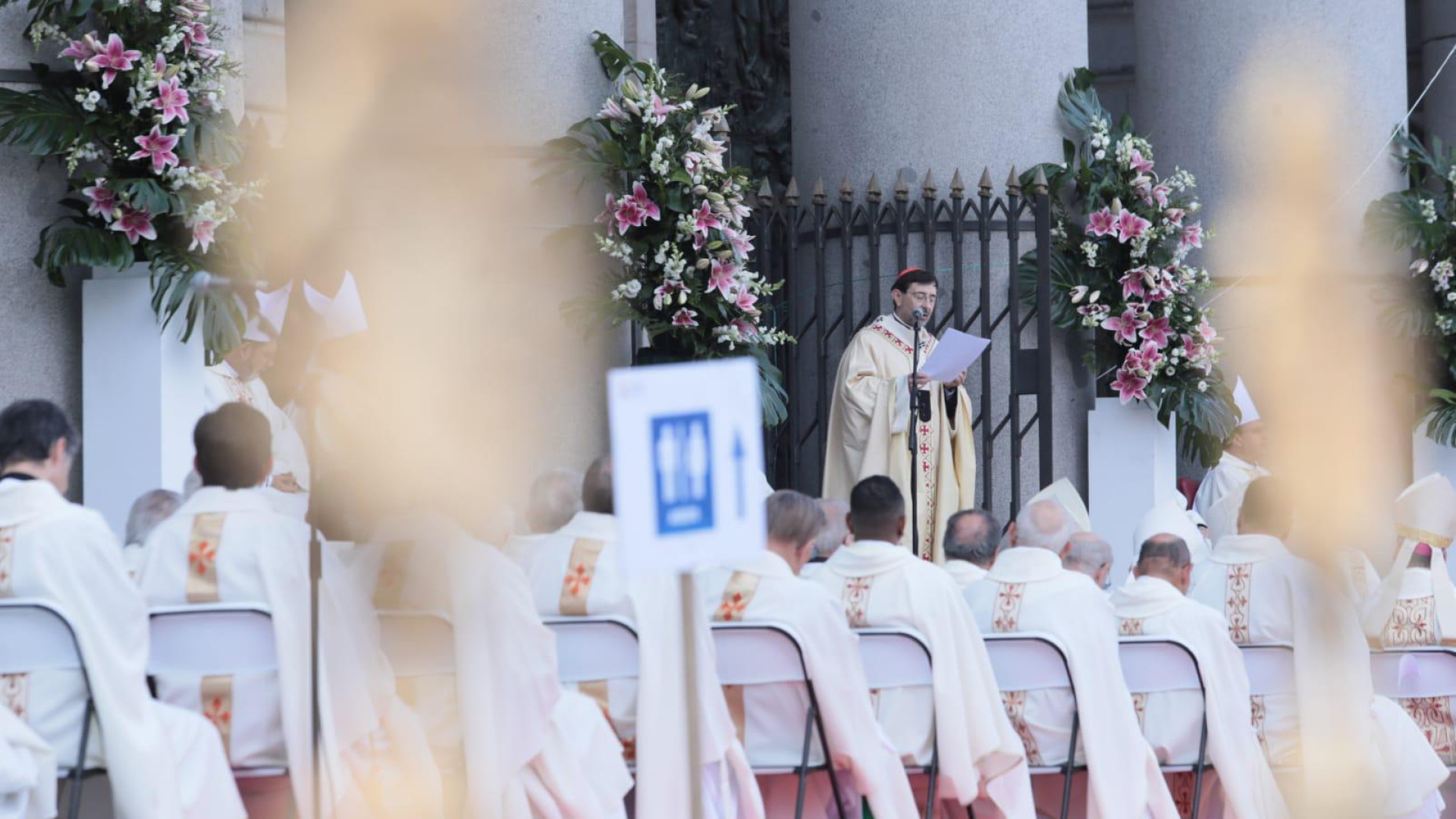 El cardenal Cobo destaca en COPE el papel de la Virgen María como ...