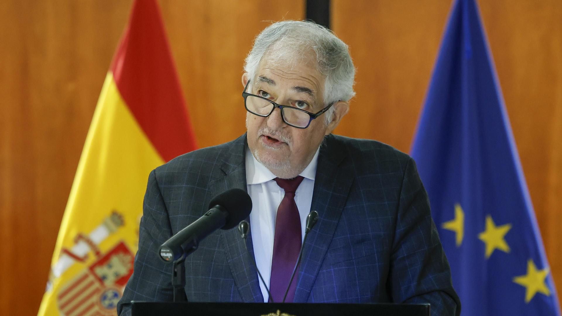 Gómez de Liaño, jurista, denuncia la actuación de Conde-Pumpido al frente del Constitucional