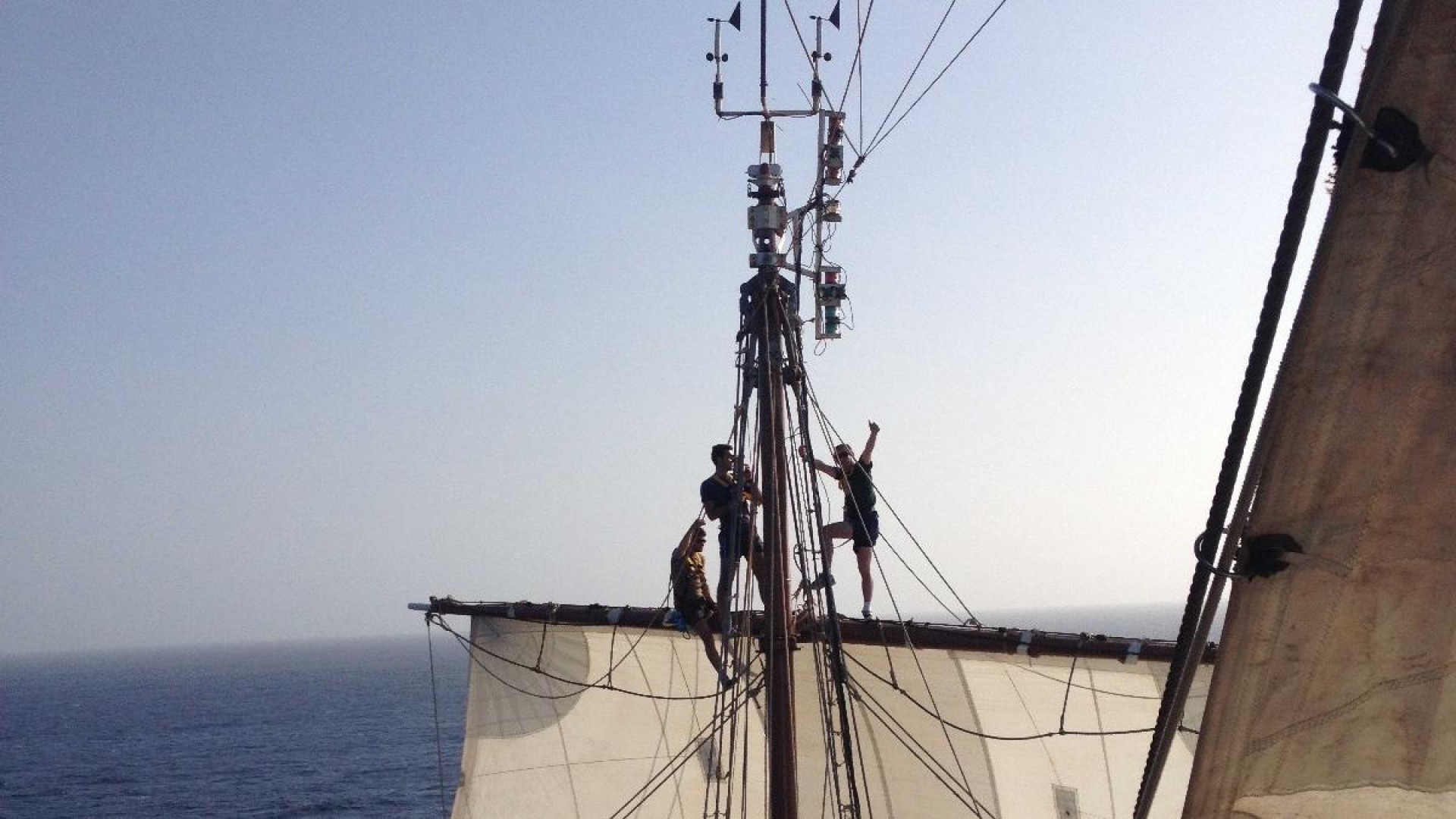 El carajo y la cofa en los buques y algunas expresiones del mundo náutico que empleamos en el ...