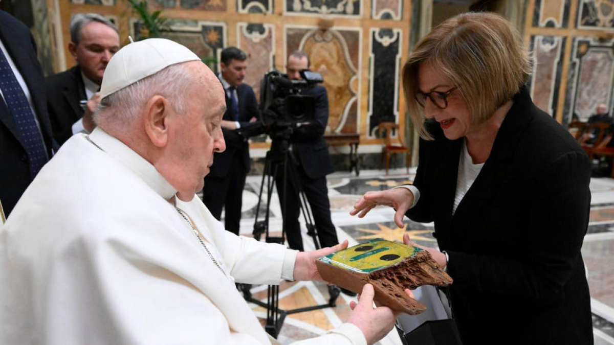 Eva Fernández, corresponsal de COPE en El Vaticano e Italia pregonera ...