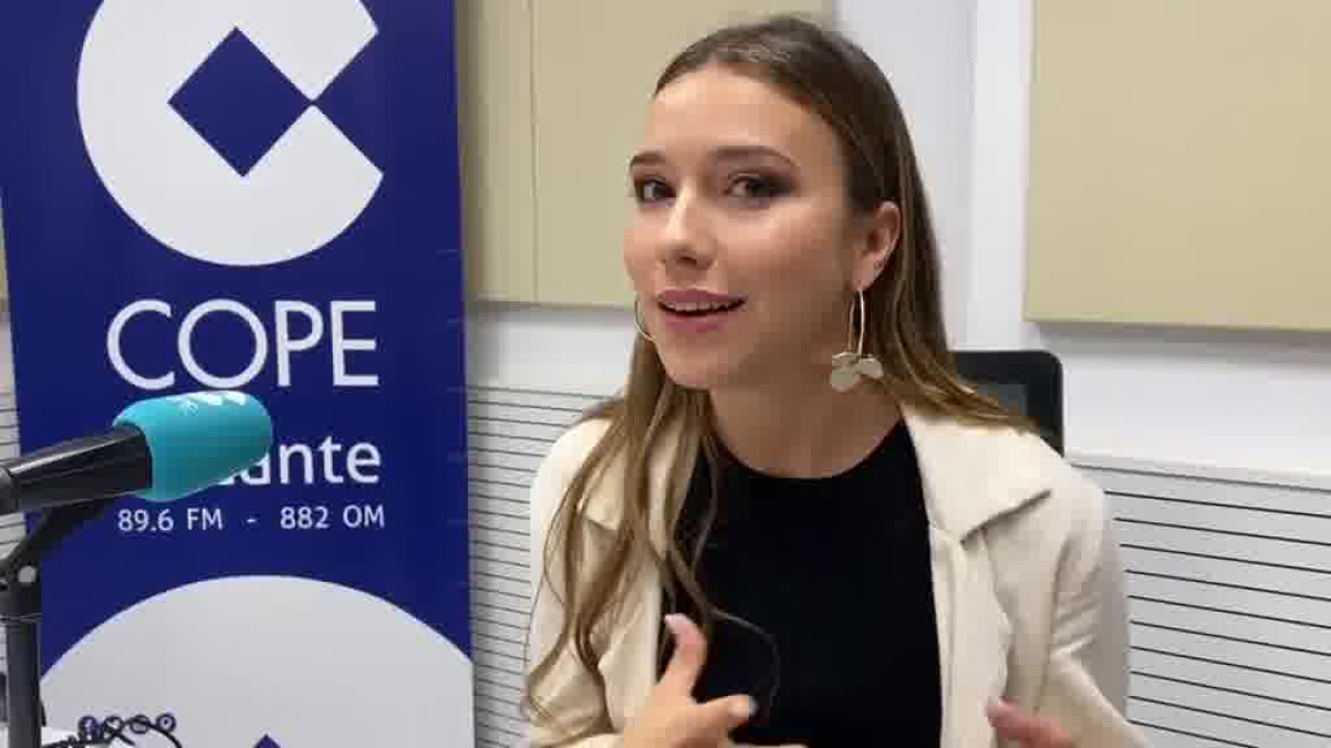 Conoce a la nueva Bellea del Foc: así es Alba Muñoz Navarro