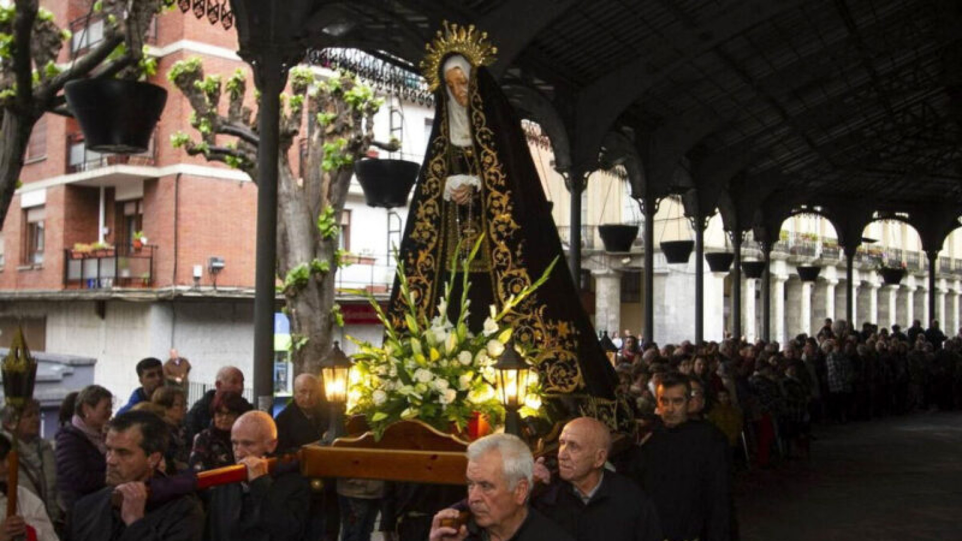 En COPE descubrimos con Nacho Izco, diácono de Rioja Alavesa, la Semana ...