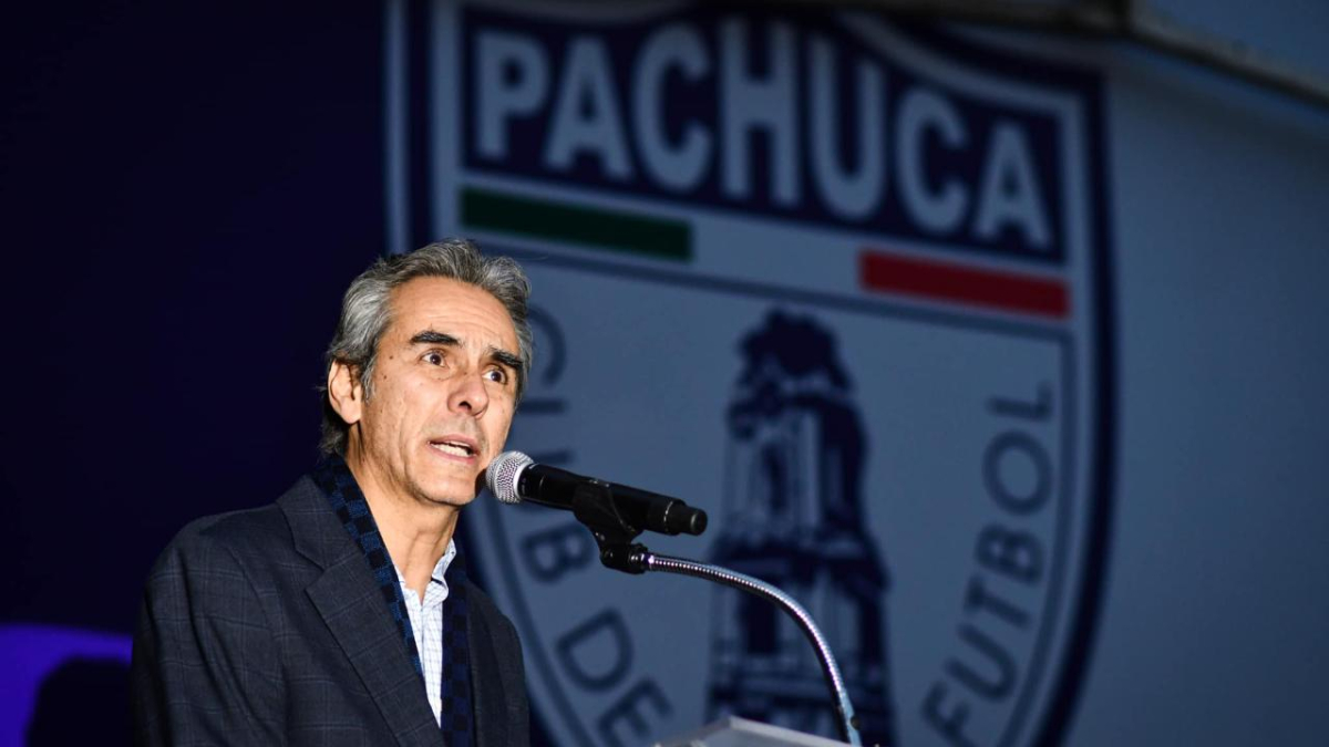 Armando Martínez Patiño: "Vamos a hacer que Jenni esté feliz y concentrada en el fútbol"