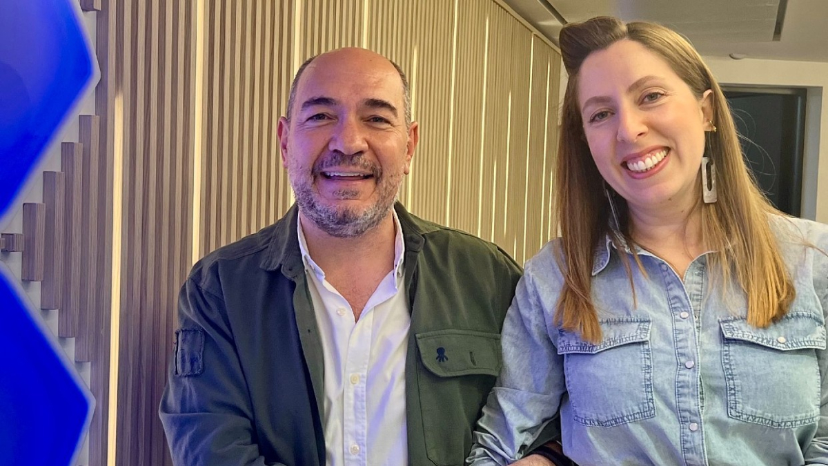 Deborah García: "La divulgación es maravillosa porque aporta ...