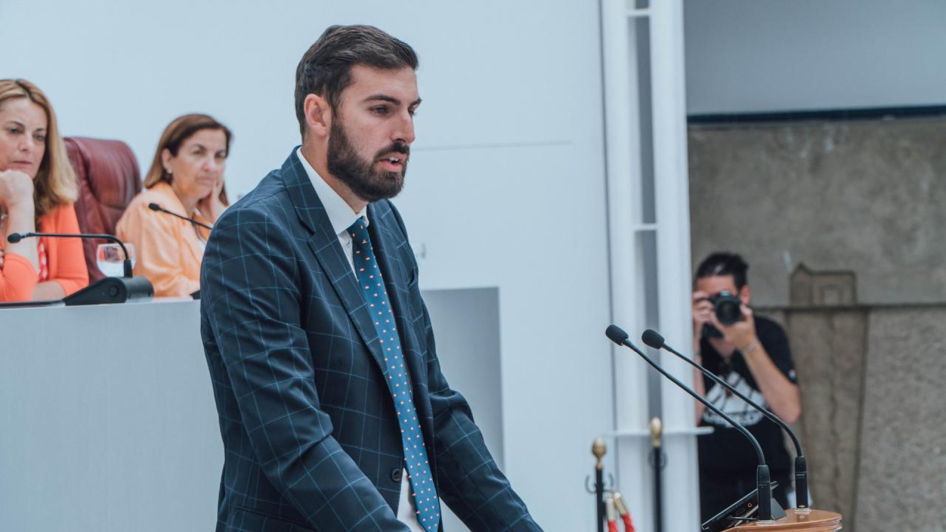 Antelo: "Somos el laboratorio de Feijóo, sé que no hay problema en ...