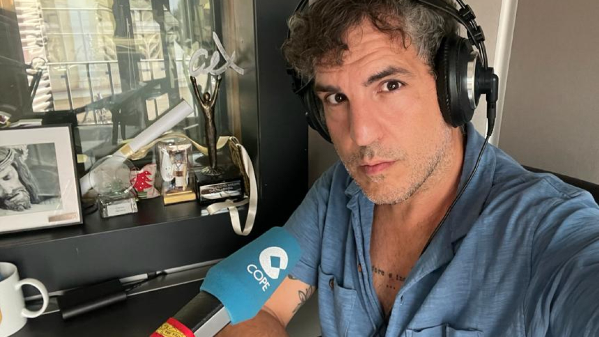 El homenaje de Antonio Agredano a las campeonas del mundo: "Esta copa ...