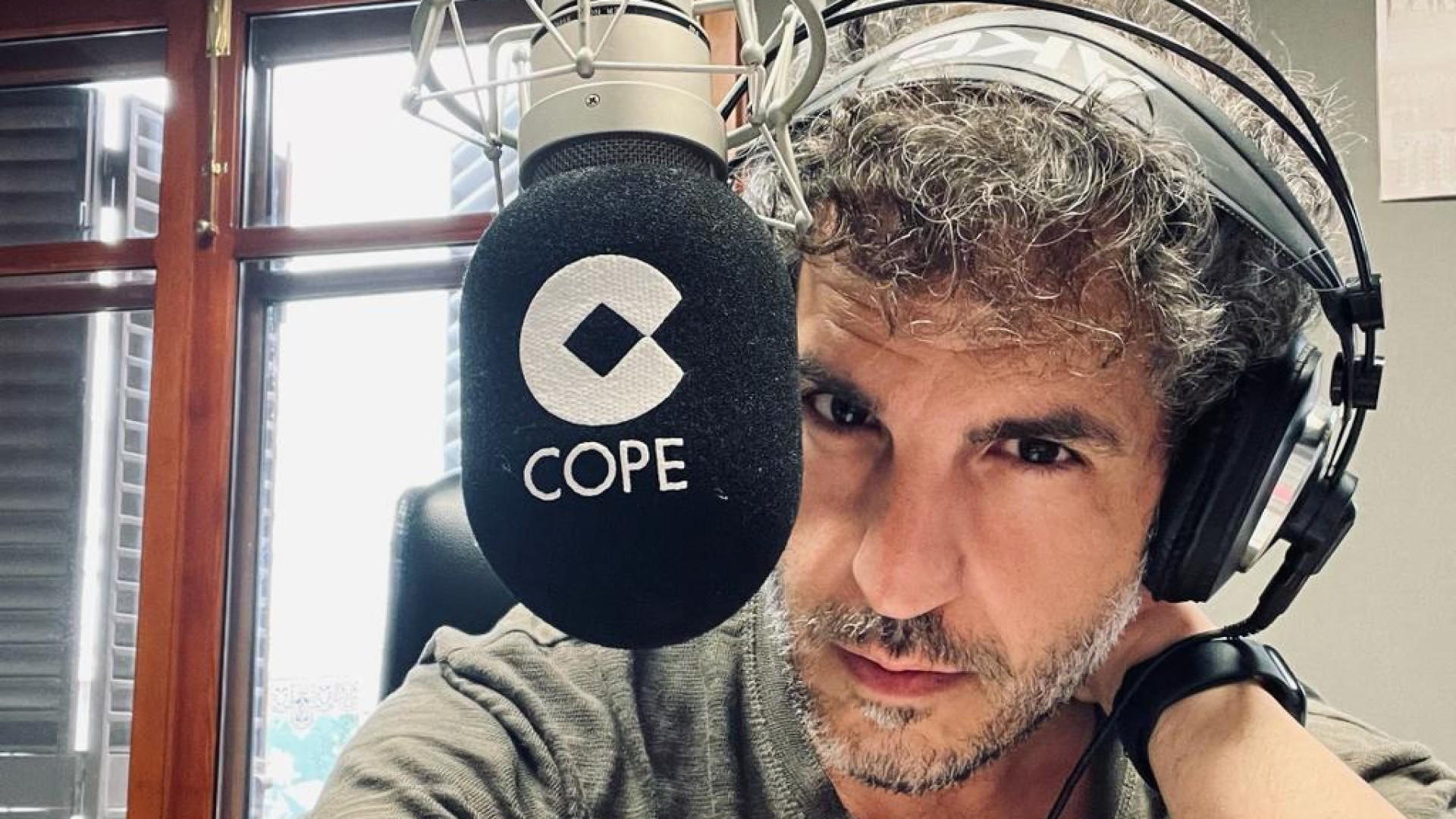 Escucha las Crónicas perplejas de Antonio Agredano sobre partos y el ...