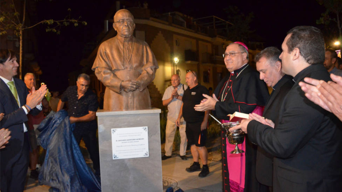 Churriana de la Vega homenajea a Antonio Montero, un año después de su ...
