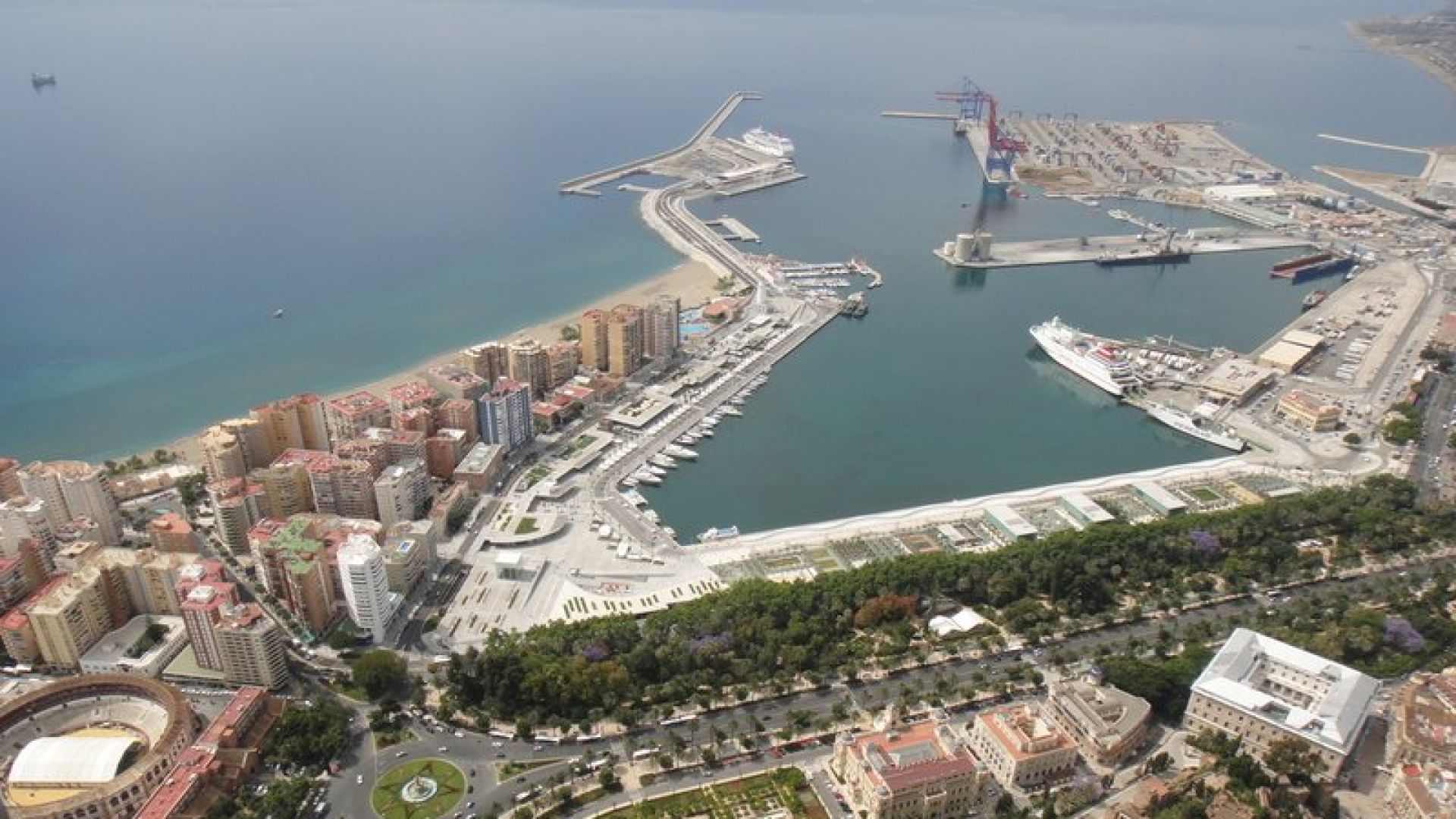 Málaga diseña las Zonas de Bajas Emisiones: qué vehículos podrán ...