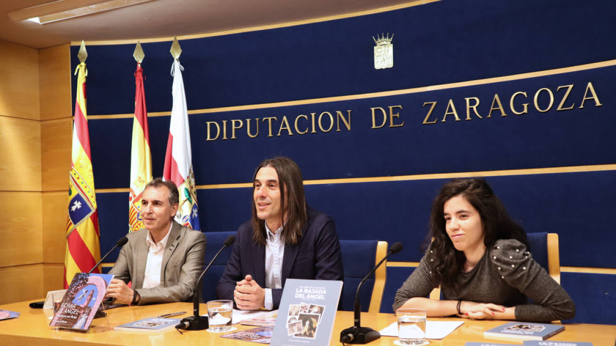 Dos libros dan a conocer la 'Bajada del Ángel de Ariza' del Sábado Santo