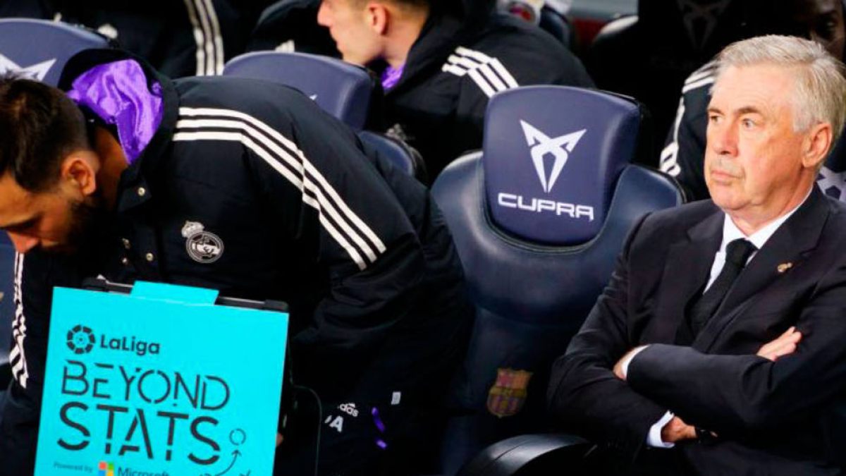 LaLiga estrenó en El Clásico las tablets "Beyond Stats" en los banquillos