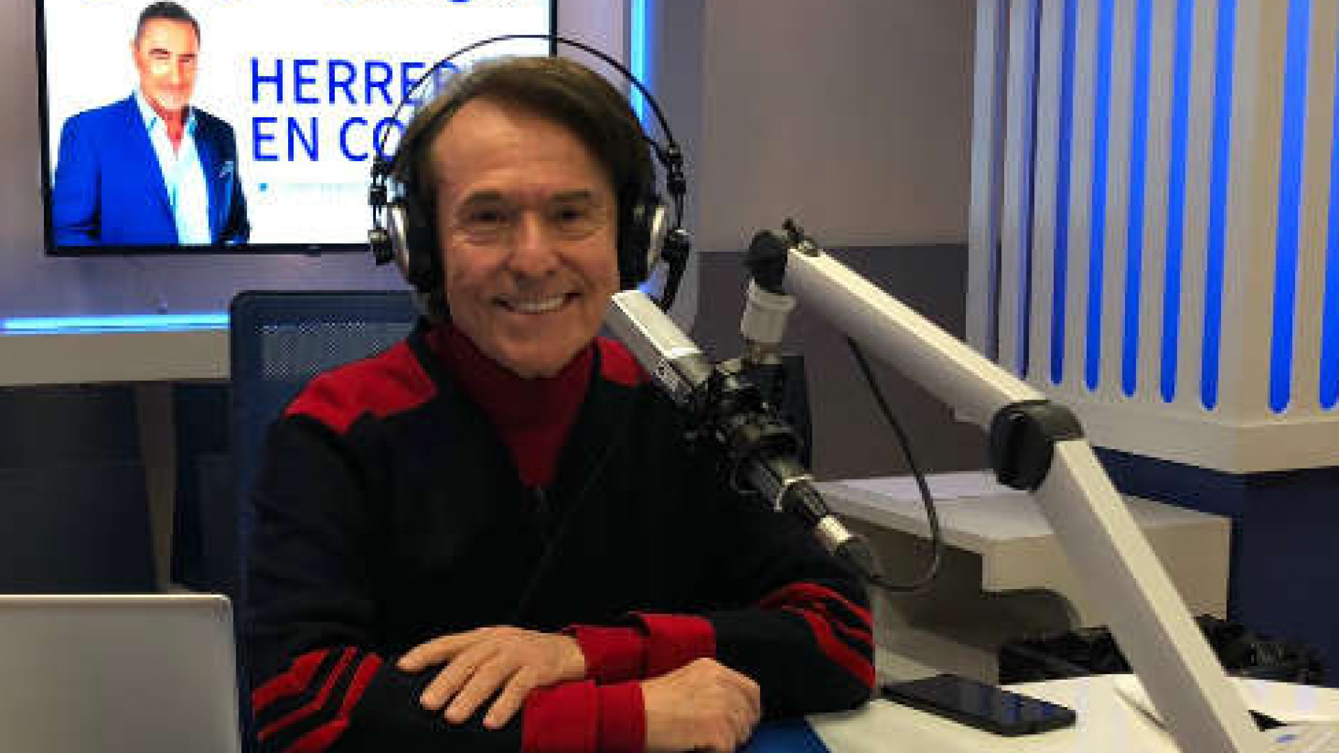 Entrevista al cantante Raphael con motivo del concierto que ofrece en ...