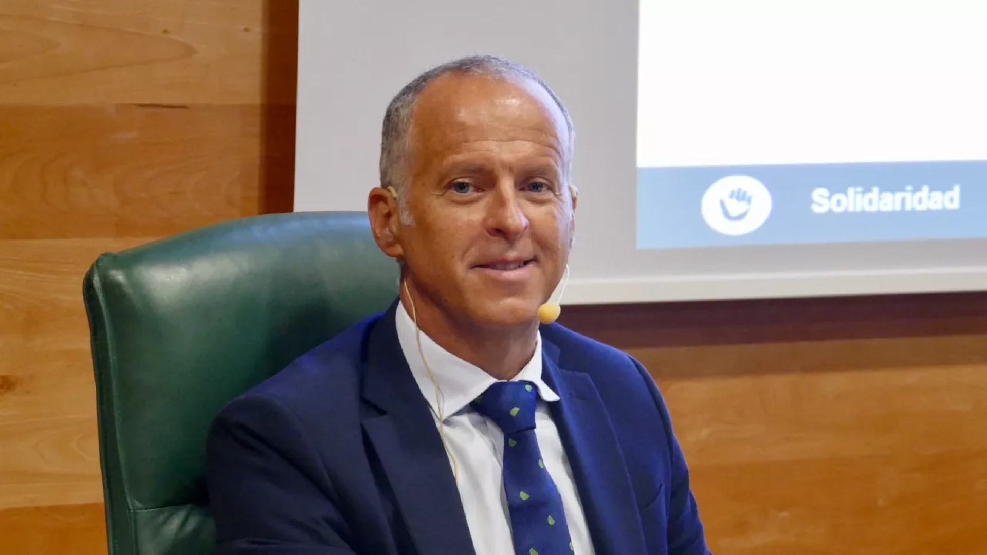 Manuel del Castillo explica como Cajasiete redistribuye el 80% de la ...