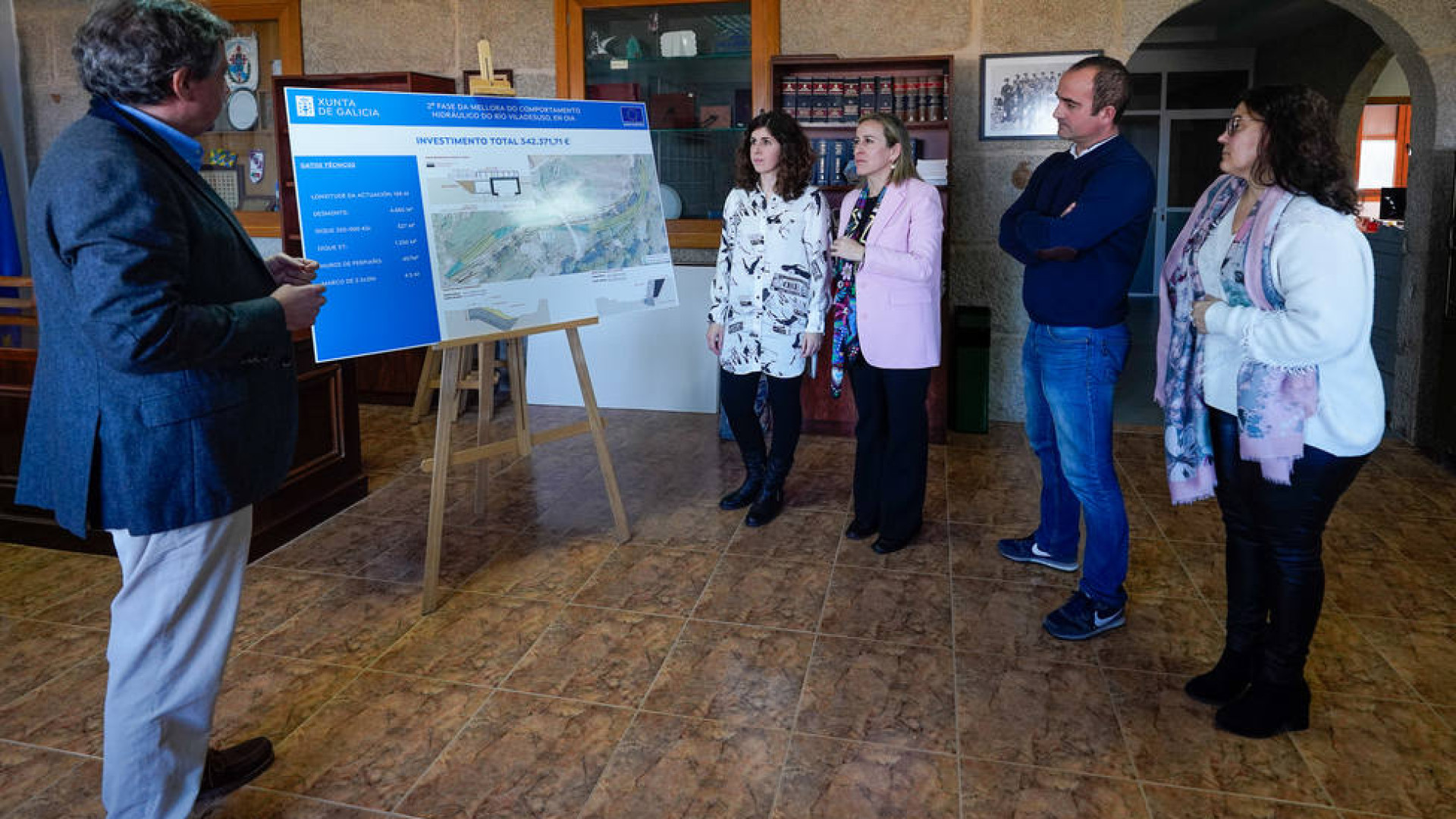 Ethel Vázquez anuncia a licitación por máis de 342.000 euros das obras ...