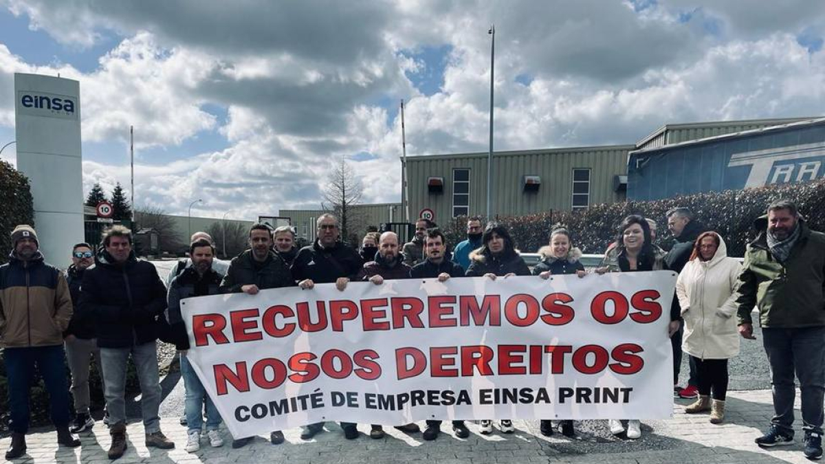 Tercera concentración de los trabajadores de Einsa Print en As Pontes ...