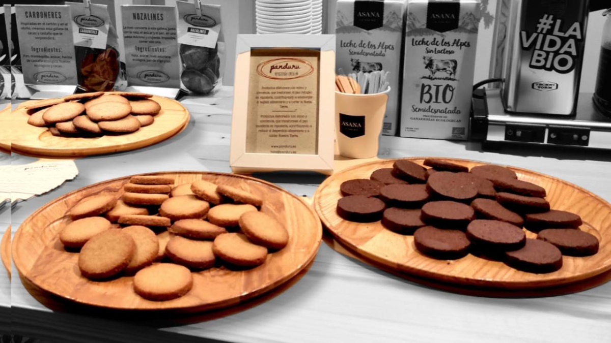 La receta del éxito de Panduru: galletas con pan del día anterior