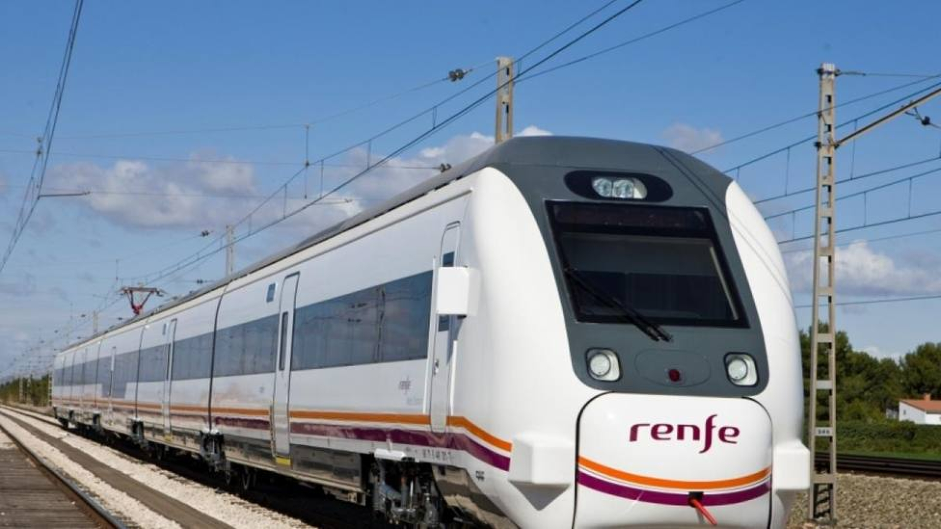Renfe emite más de 10.000 abonos gratuitos de Media Distancia de ...