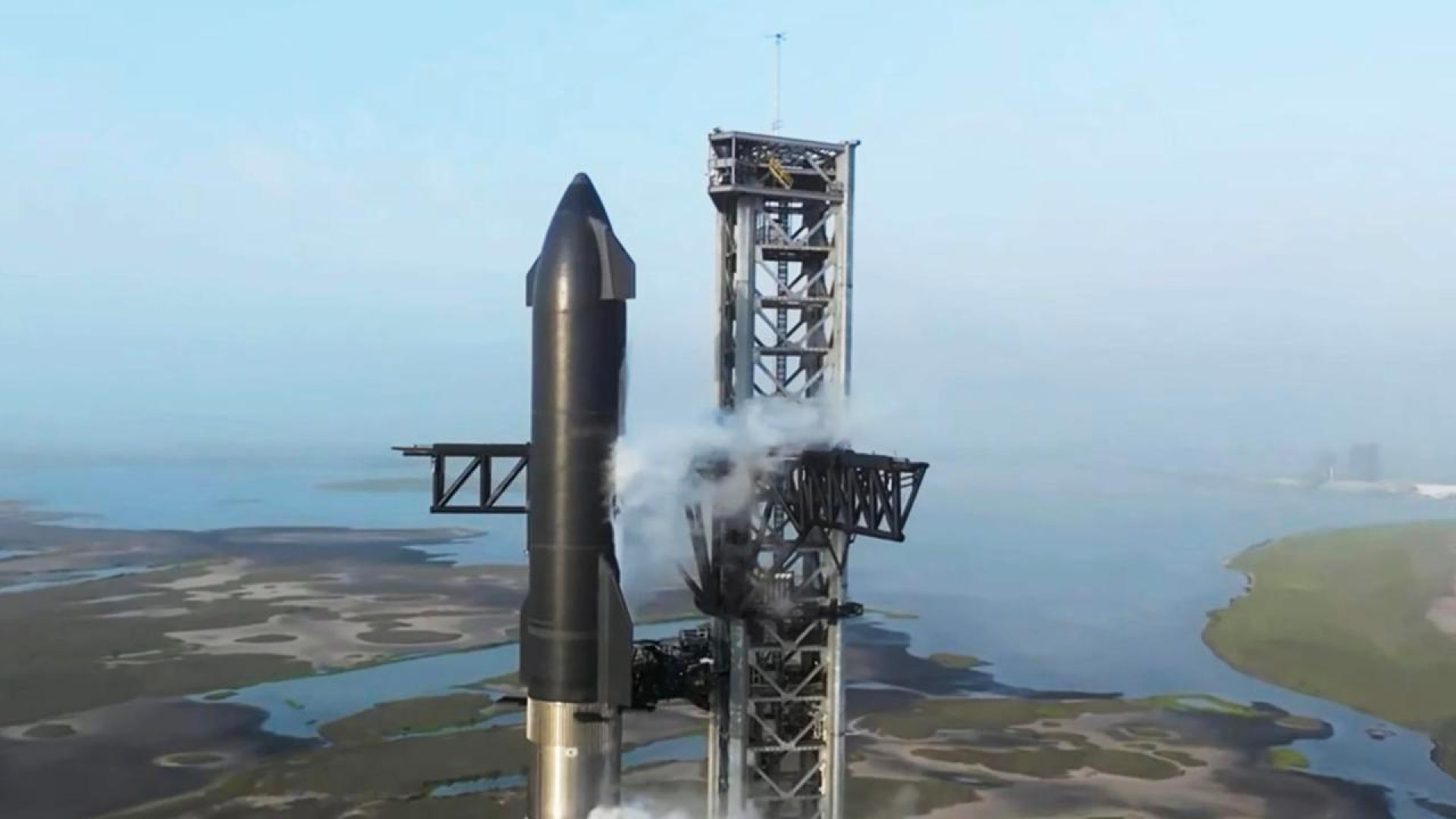 La nave Starship de Elon Musk, el cohete más potente de la historia, explota minutos después de ...