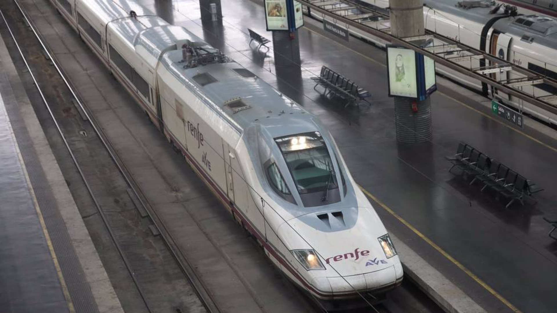 La Diputación de Málaga insta al Gobierno a mejorar la línea del AVE ...