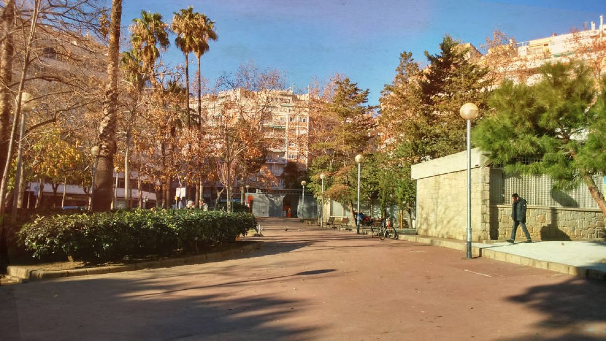 Los dos asesinos del joven apuñalado en la calle Rocafort volvían de ...