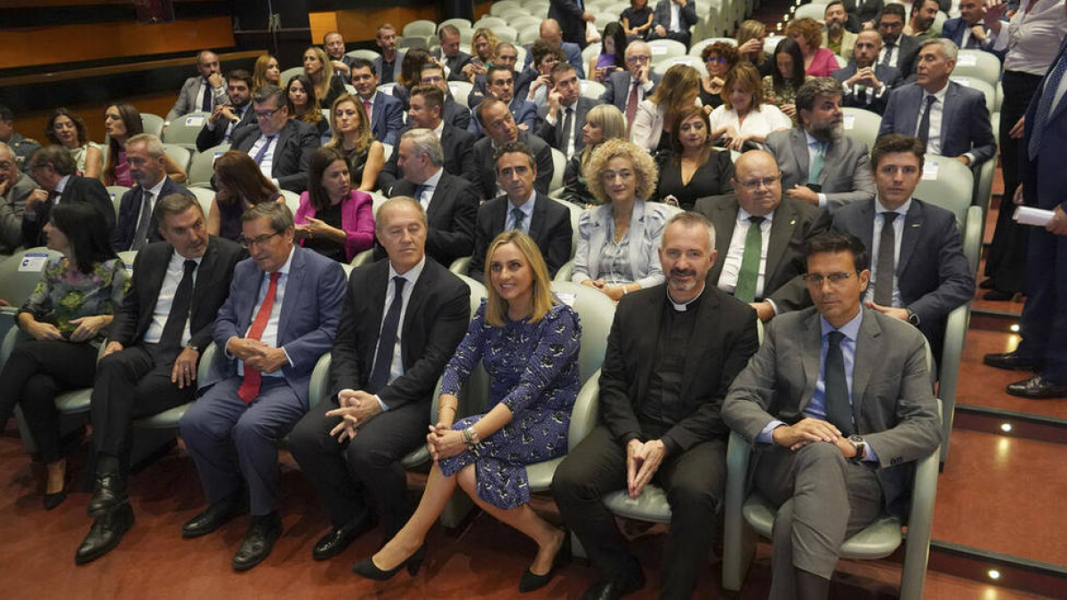 COPE Granada premia el trabajo de la Iglesia por la promoción del ...
