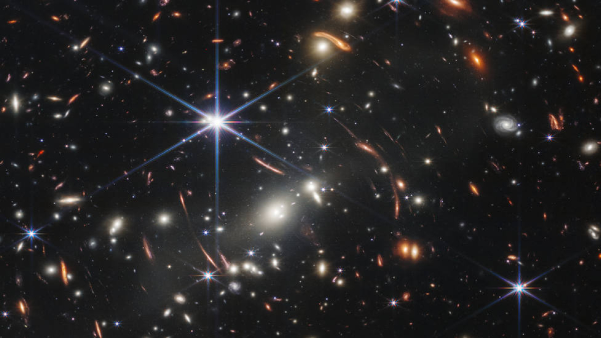 Jorge Alcalde explica las novedades tecnológicas del James Webb y los ...