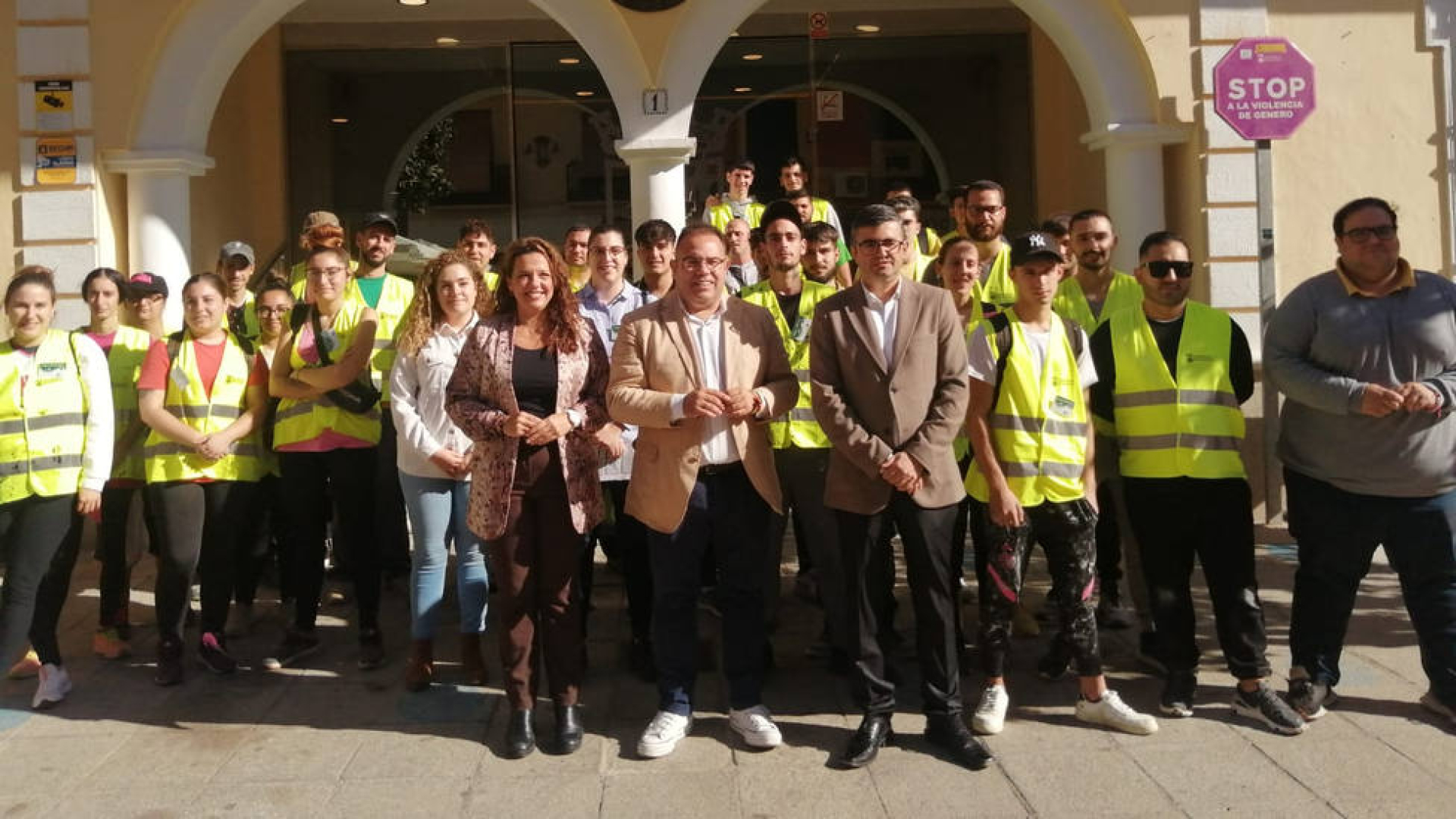 Contratan a 36 jóvenes sexitanos a través del programa Joven Ahora de la Consejería de Empleo