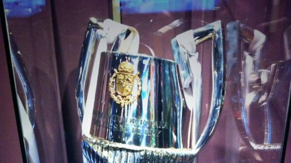 ¿Qué fue de la Copa del Rey "rota" que se le cayó a Sergio Ramos del ...