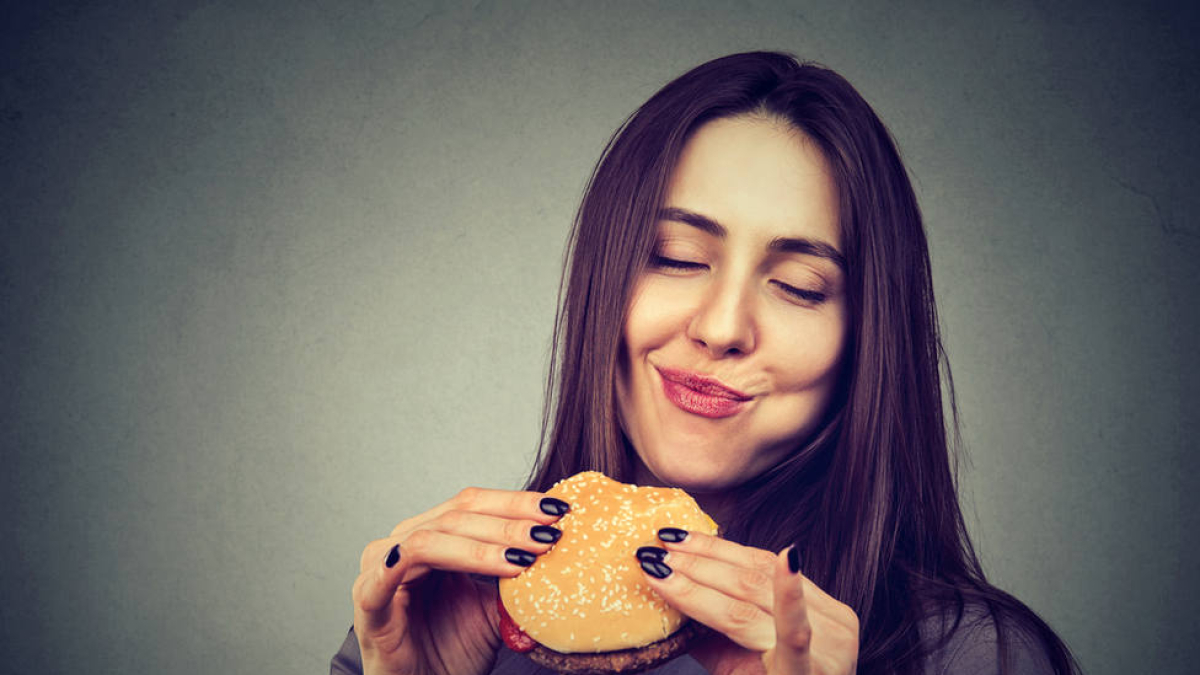 ¿Por qué tenemos que masticar más y más despacio?