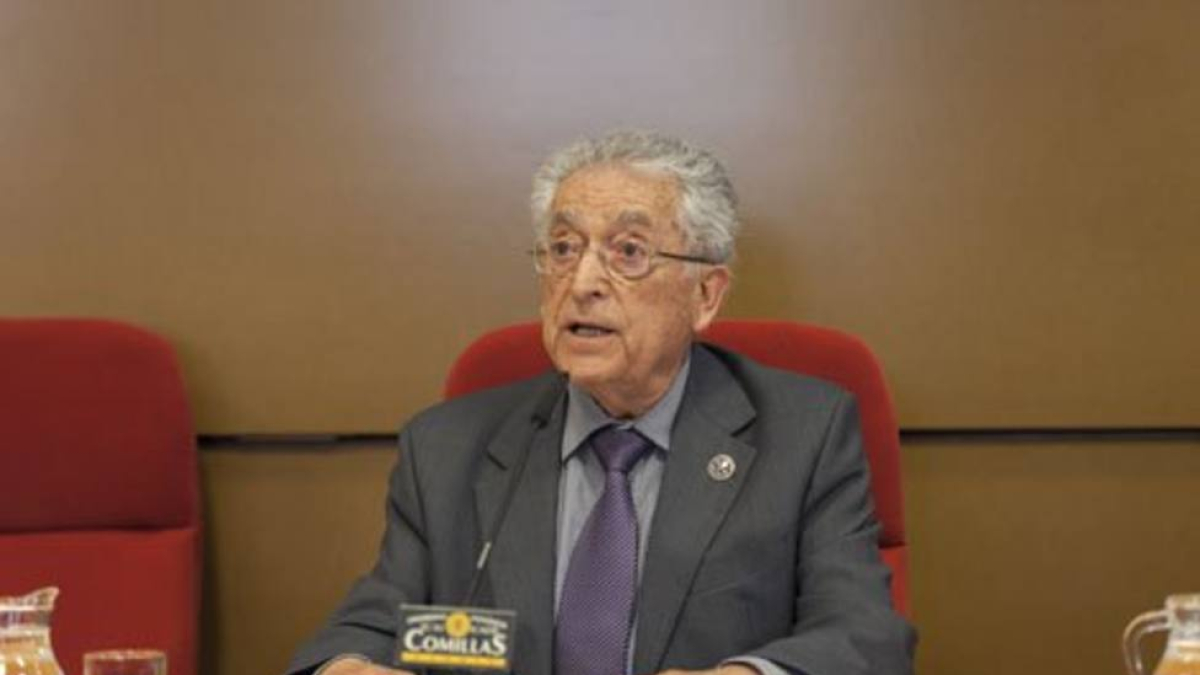 Fallece el historiador Manuel Revuelta