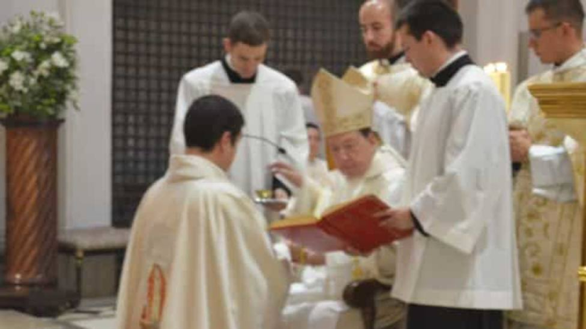 Ordenación de Ismael Montero en la catedral de las Fuerzas Armadas