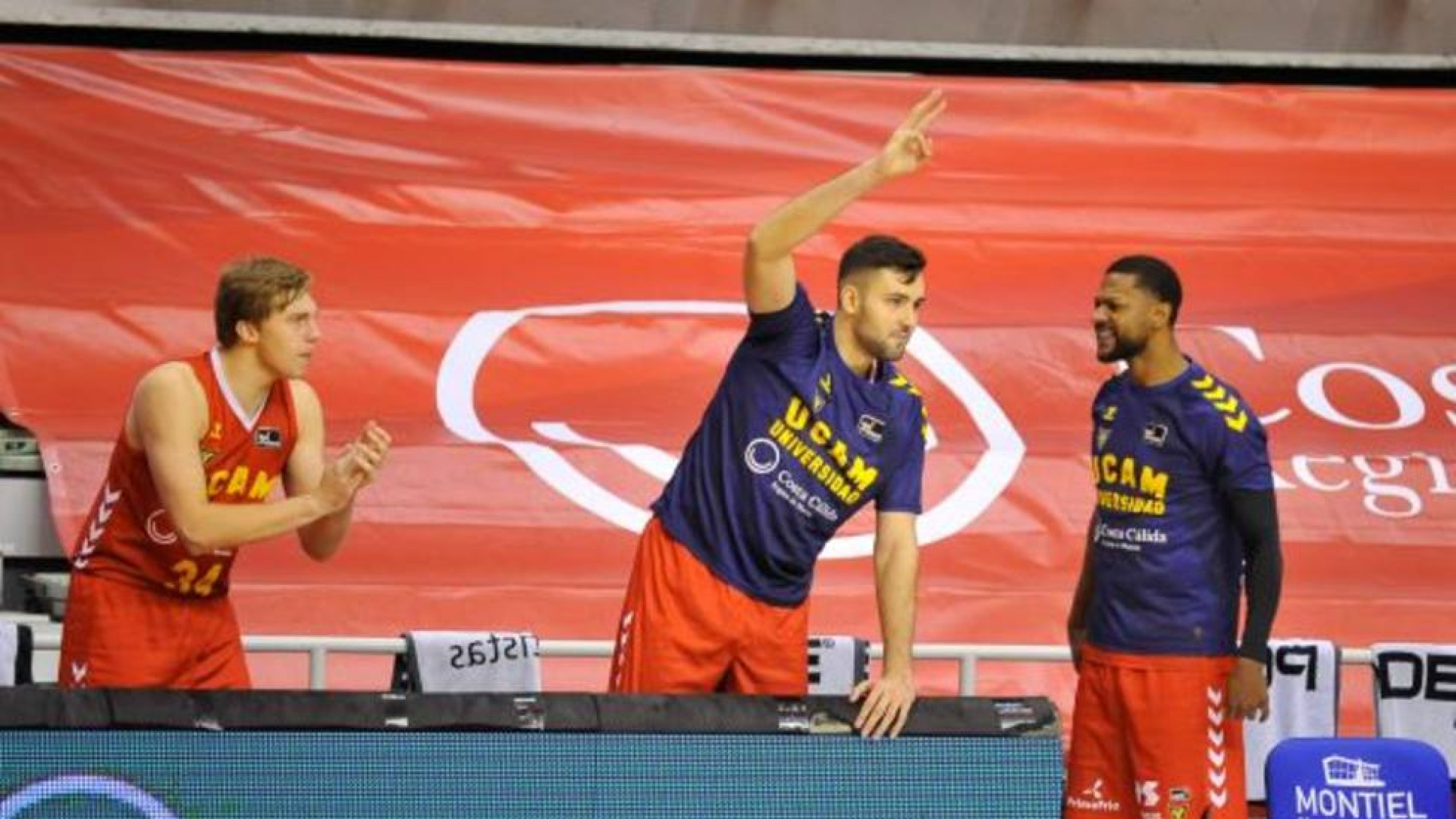 Emanuel Cate llega a cien partidos en la ACB con 23 años