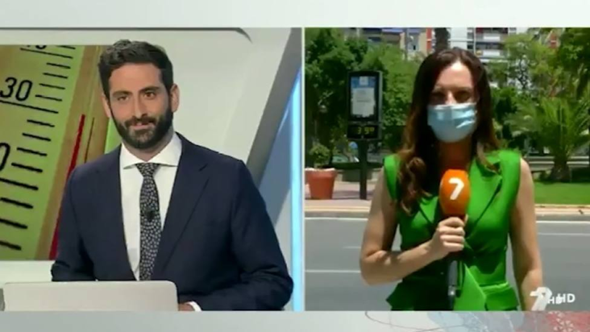 El incómodo momento vivido por una reportera en directo por el detalle ...