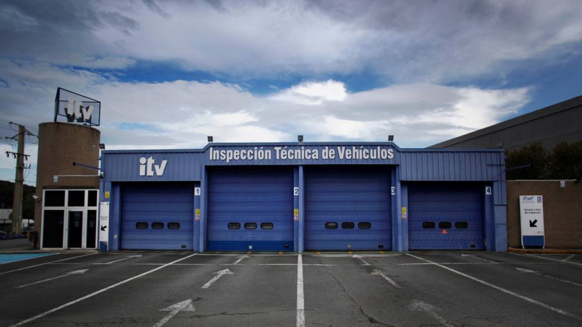 Turismos y furgonetas, los primeros en pasar la ITV tras dos meses de parón