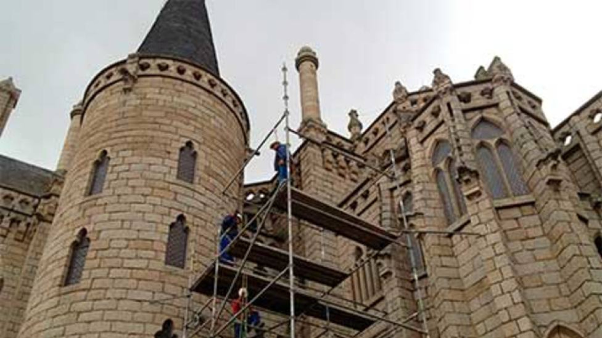 Importantes obras en el Palacio Gaudí de Astorga