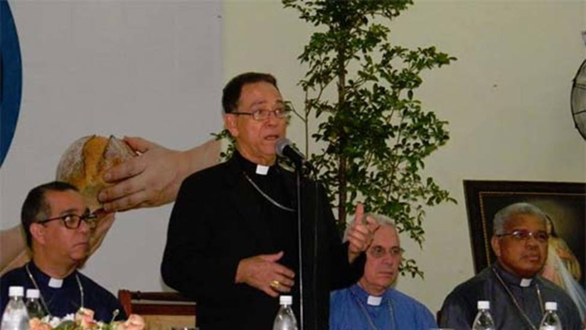 Monseñor Nicanor Peña Rodríguez (República Dominicana) llama a realizar ...