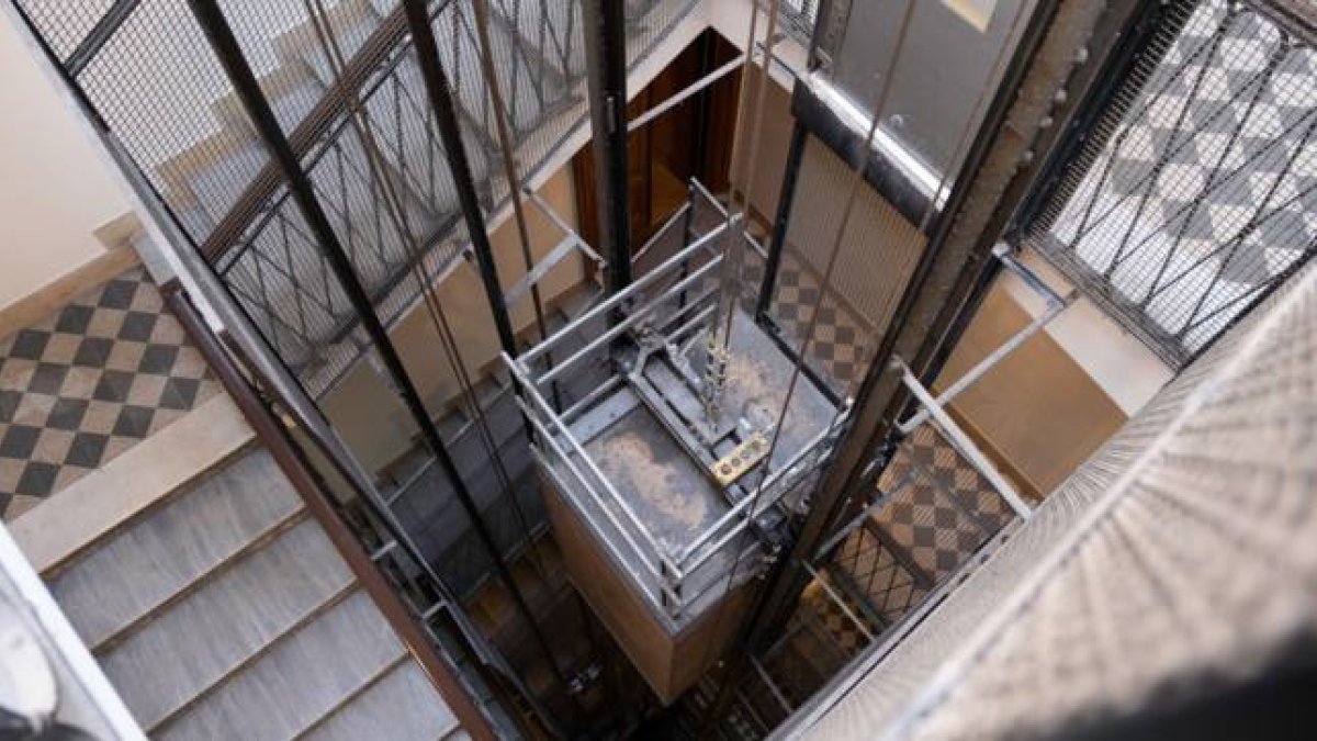 Nueva normativa de ascensores: cuándo entra en vigor y a qué comunidades afecta