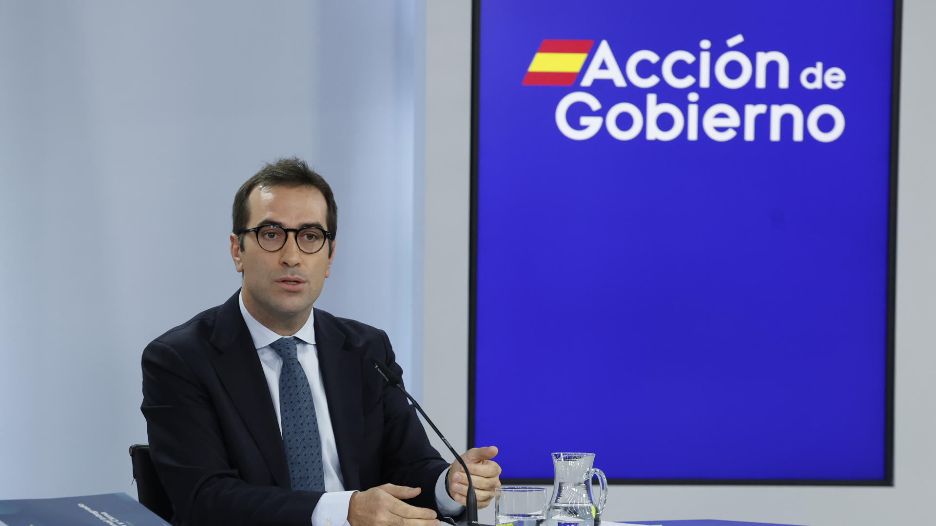 El Gobierno eleva dos décimas hasta el 2,4% el crecimiento del PIB en 2025