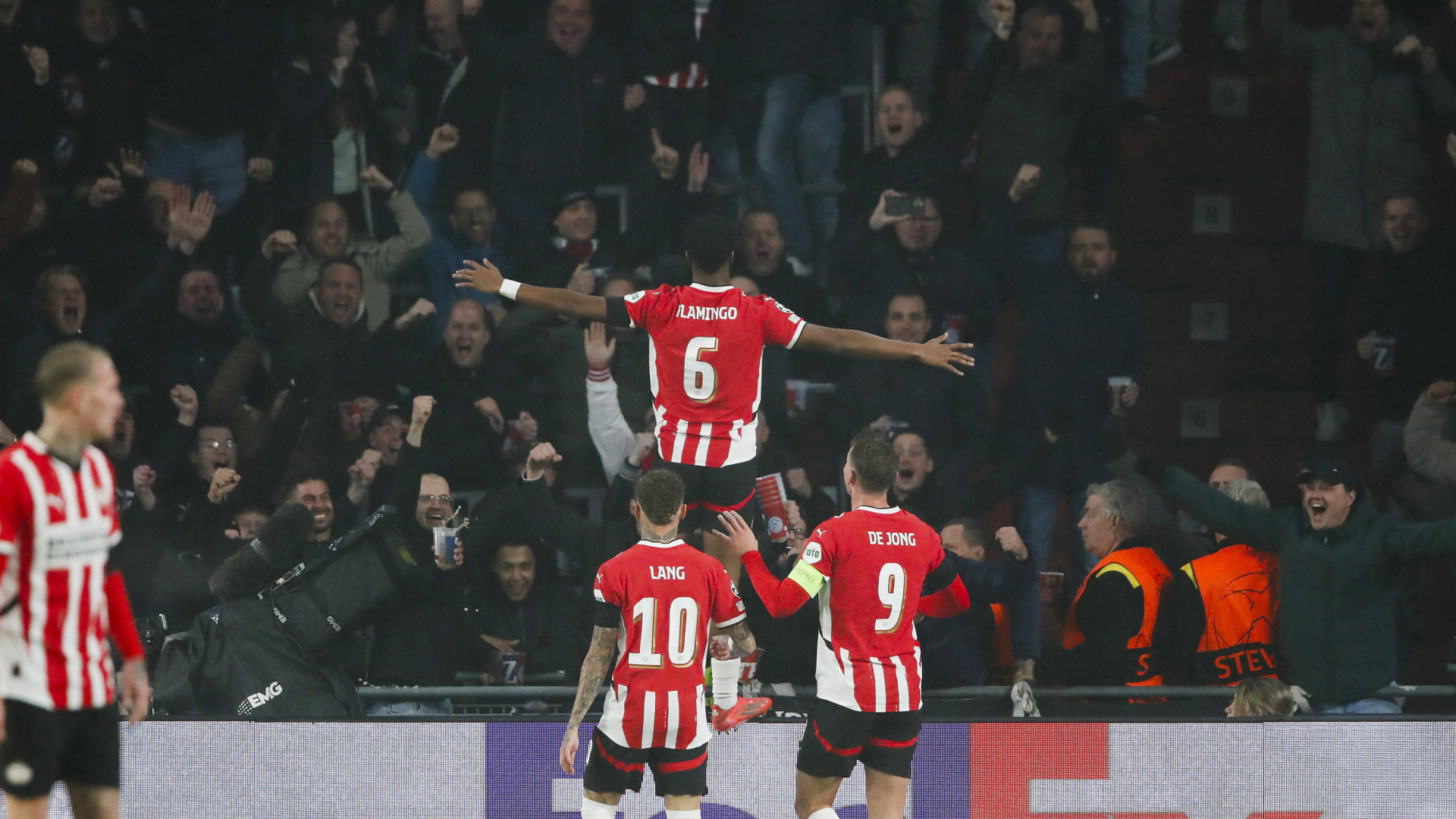 Gol de Flamingo (PSV, 1 - Girona, 0)