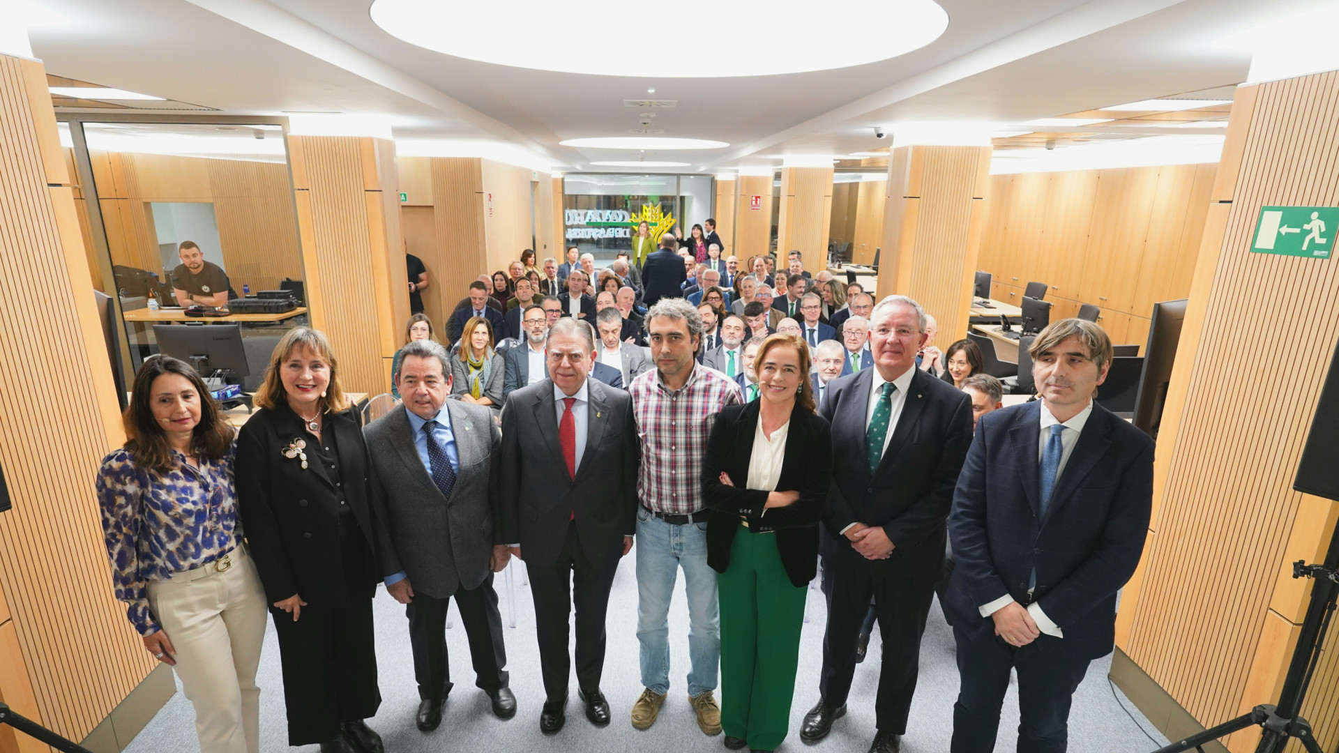 Caja Rural de Asturias inaugura su renovada sede central de Oviedo