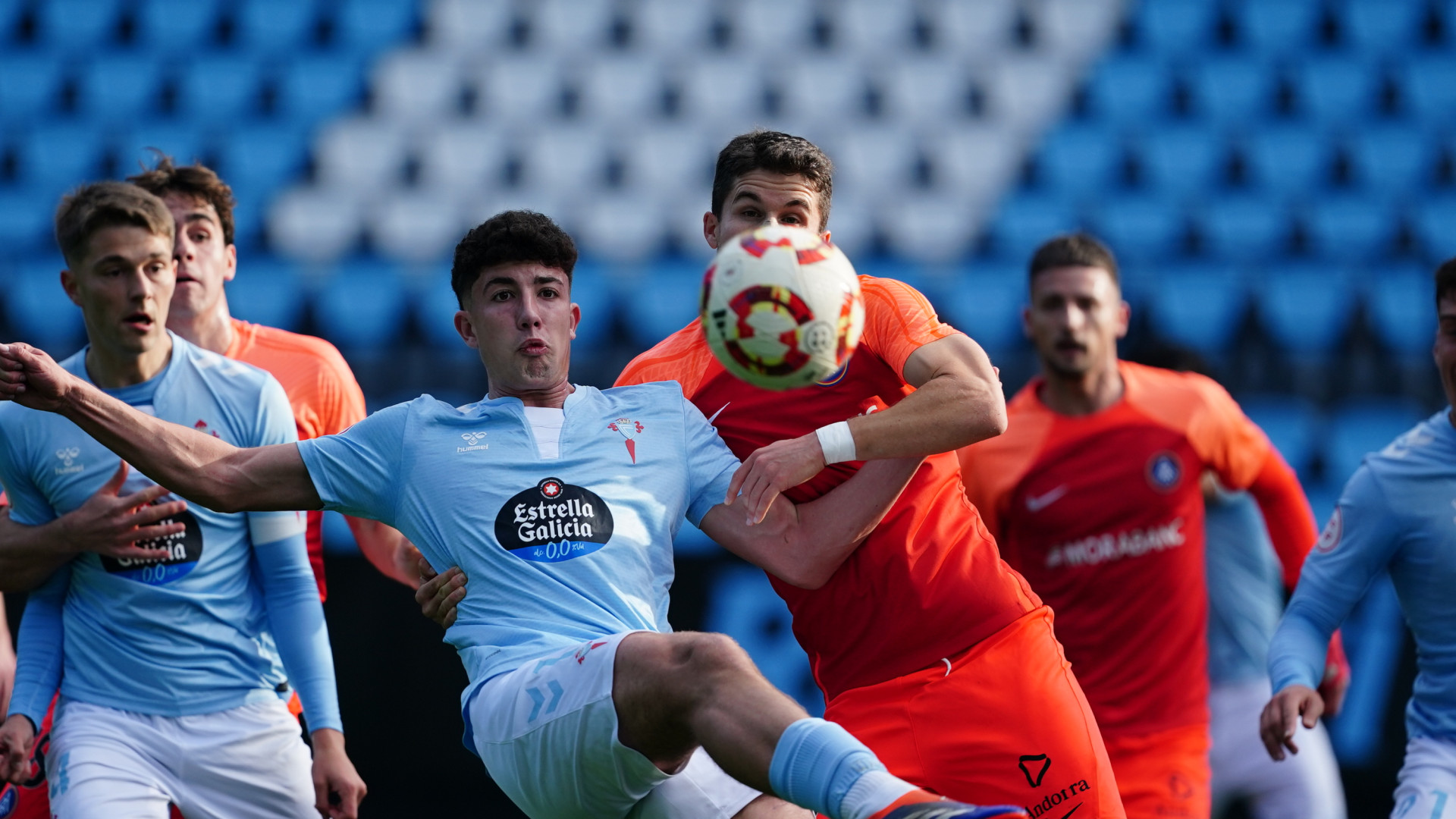 El Celta Fortuna golea al Andorra y acaricia la zona de playoff