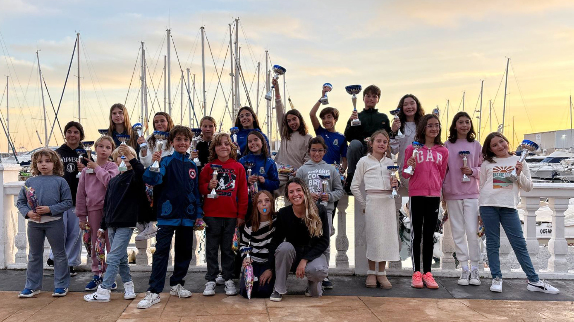 Ángel Ballesteros, Sonia Hidalgo, Lola Molina y Yann Urbanowicz ...