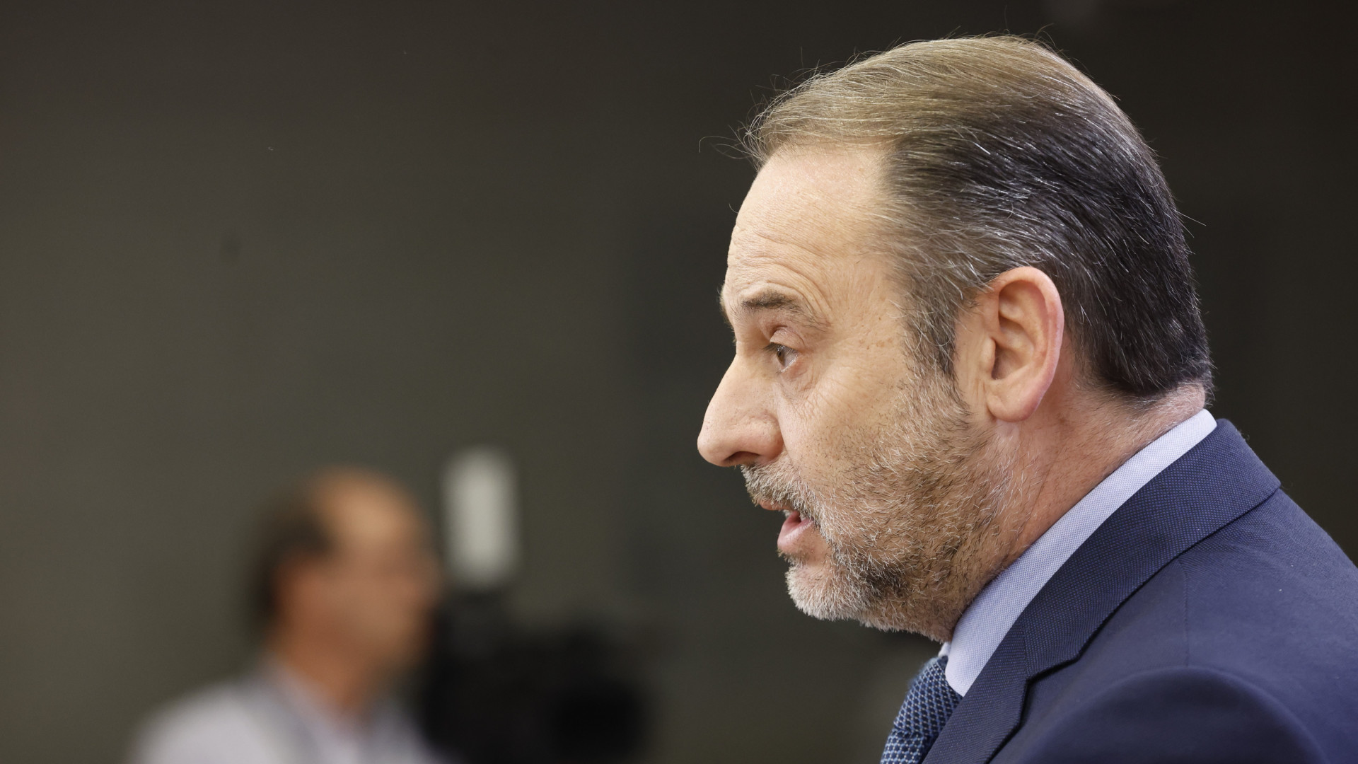 La Fiscalía pide al Tribunal Supremo que retire el pasaporte a Ábalos La Fiscalía pide al Tribunal Supremo que retire el pasaporte a Ábalos