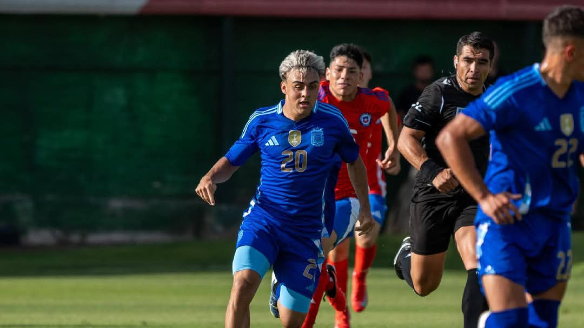 Álex Woiski estrena la preparación del Sudamericano sub 20 marcando con ...