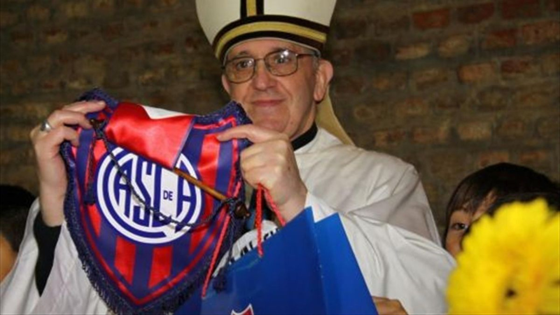 Ariel Montenegro: “¿Sabés que Basile echó al Papa Francisco del ...