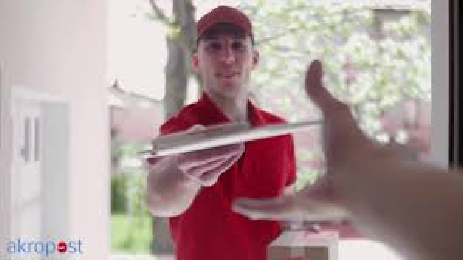 Akropost: la empresa vasca que lidera el reparto postal privado en España